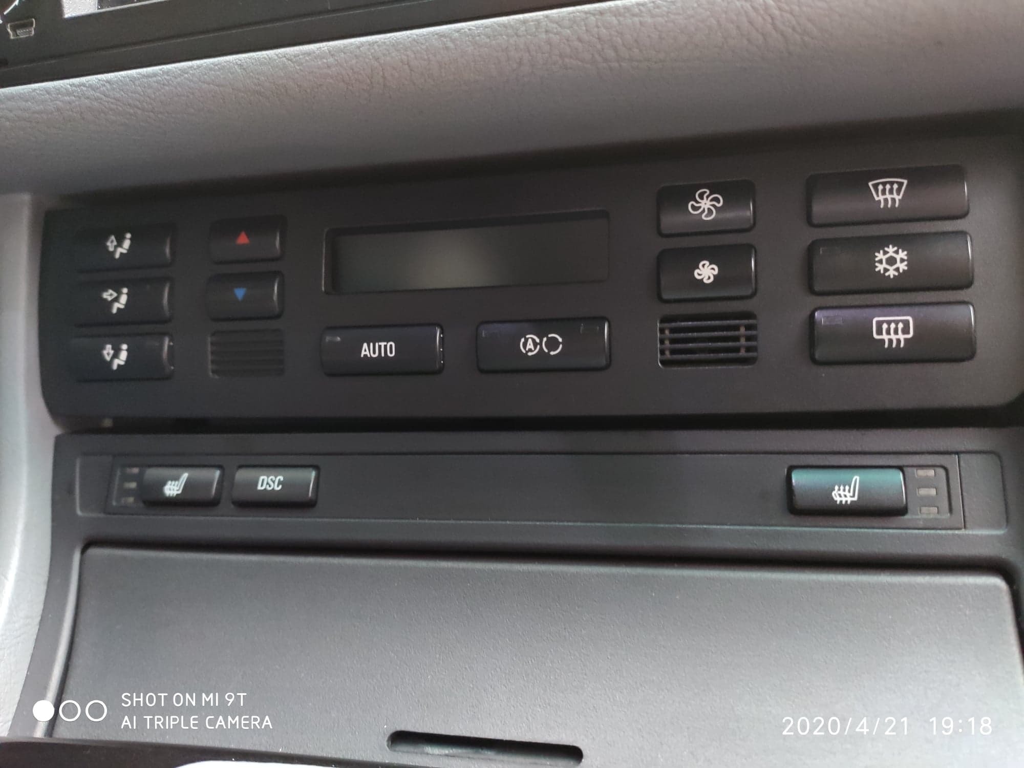 STL file Frame for BMW E46 to move the AC・Template to download and 3D ...