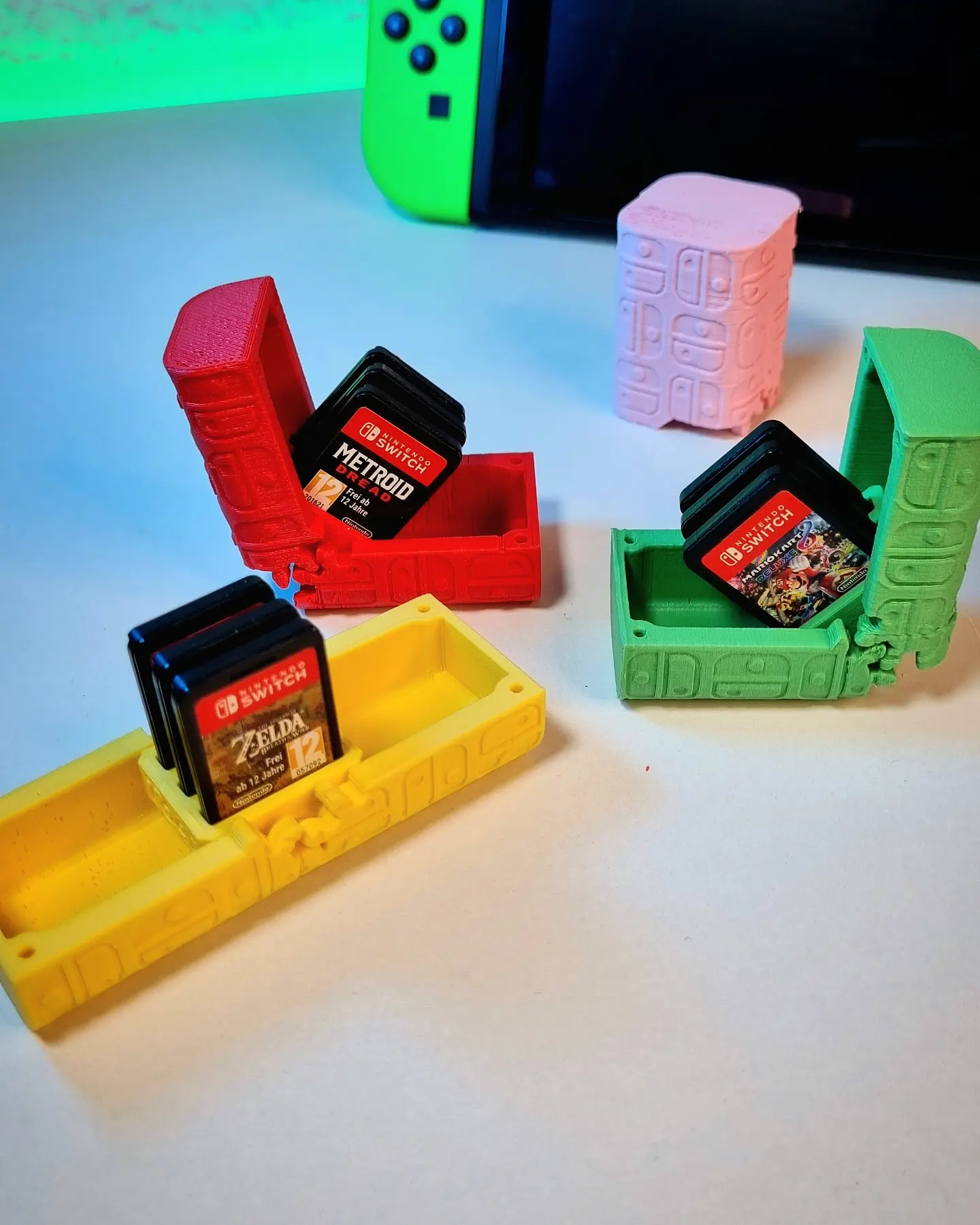 3D printable Geared Switch Case with logo・Cults