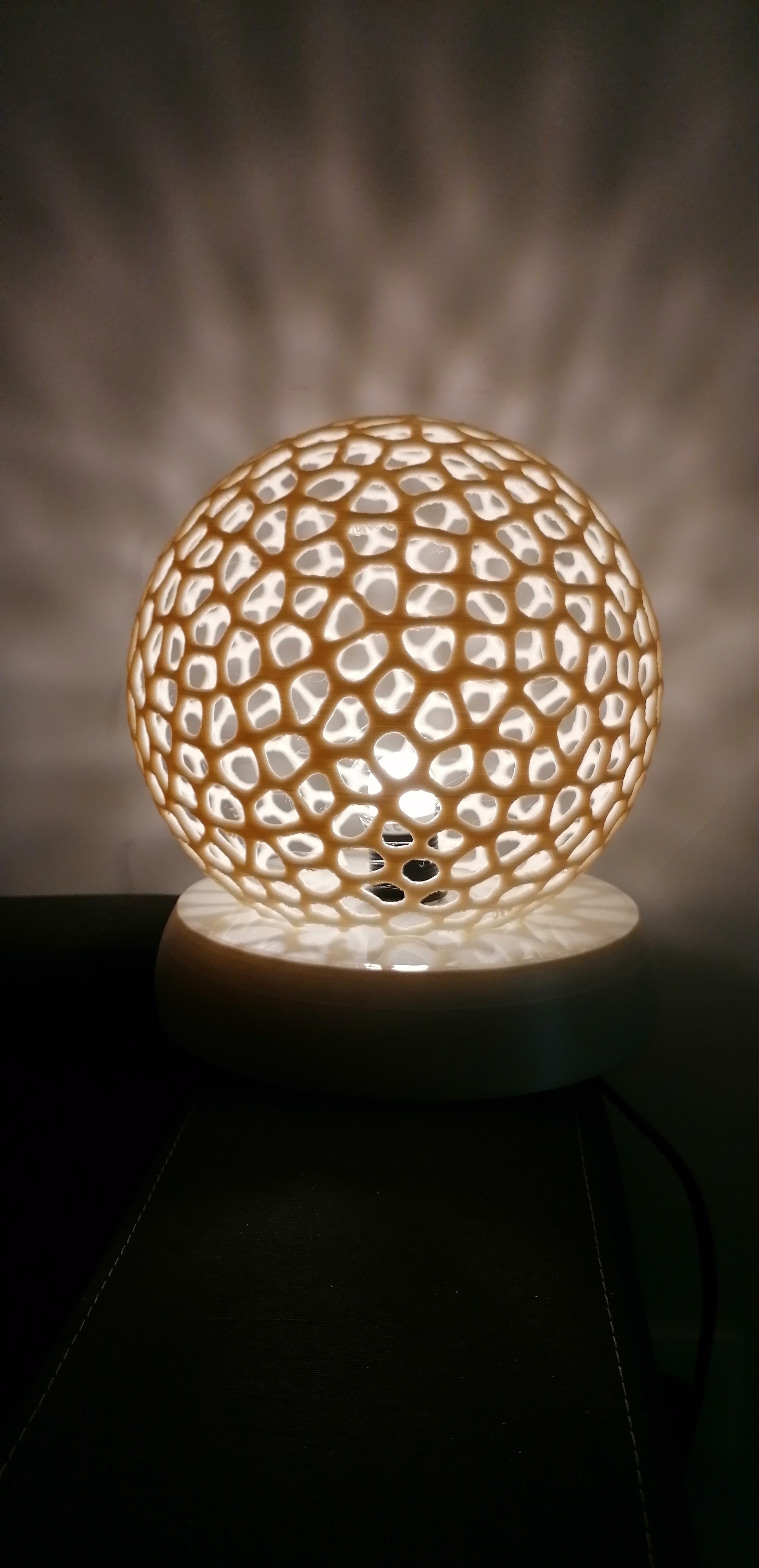 3D printing Christmas ball with led lights • made with Ender 3 V2・Cults