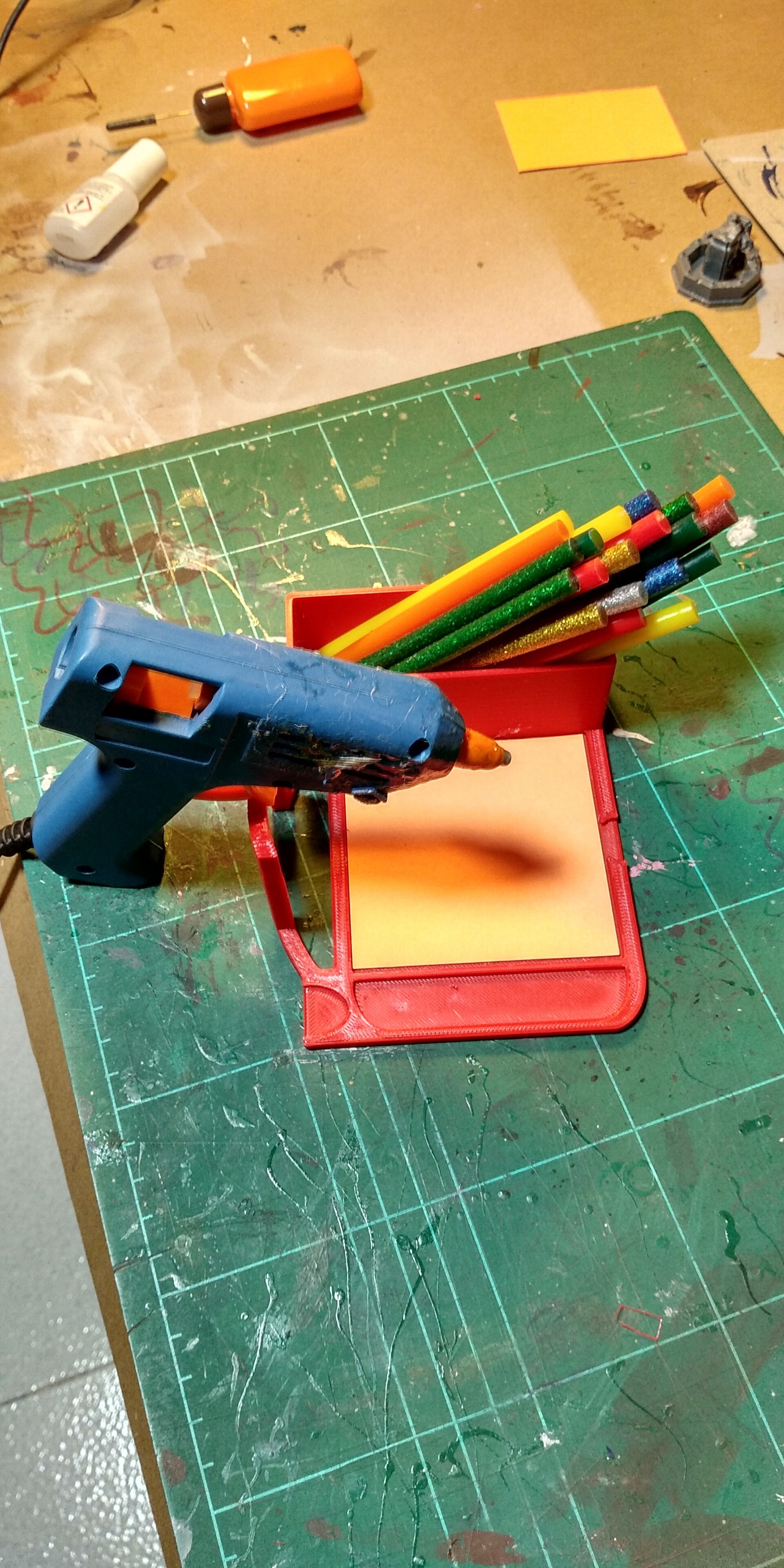 3D printer Glue Gun Rest • made with Ender3 Pro・Cults