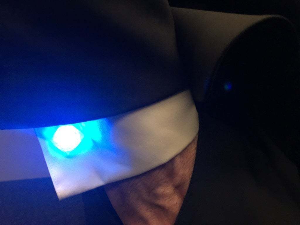 Free STL file Illuminated Cufflinks 👔・3D printing idea to download・Cults
