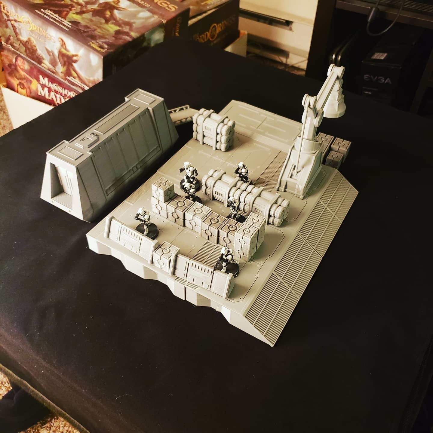 Free STL file Sci-Fi Miniature Terrain - Industrial Raised Platform ...