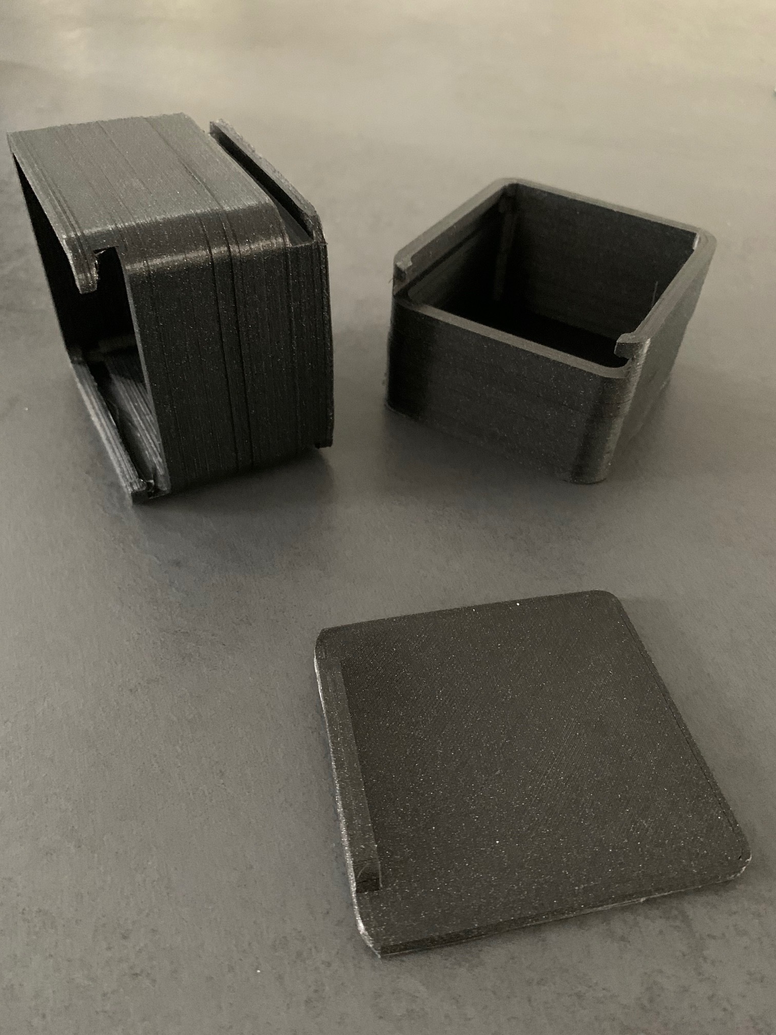 Archivo STL gratis Cajas incorporadas・Plan de impresión en 3D para ...