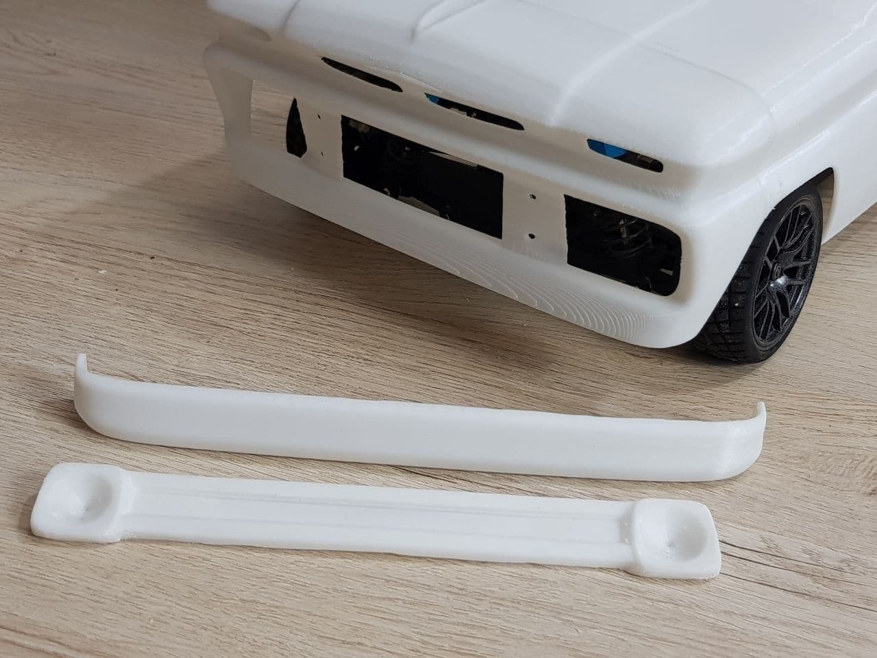 STL file Chevy C10 10th scale 🚗・3D printer design to download・Cults