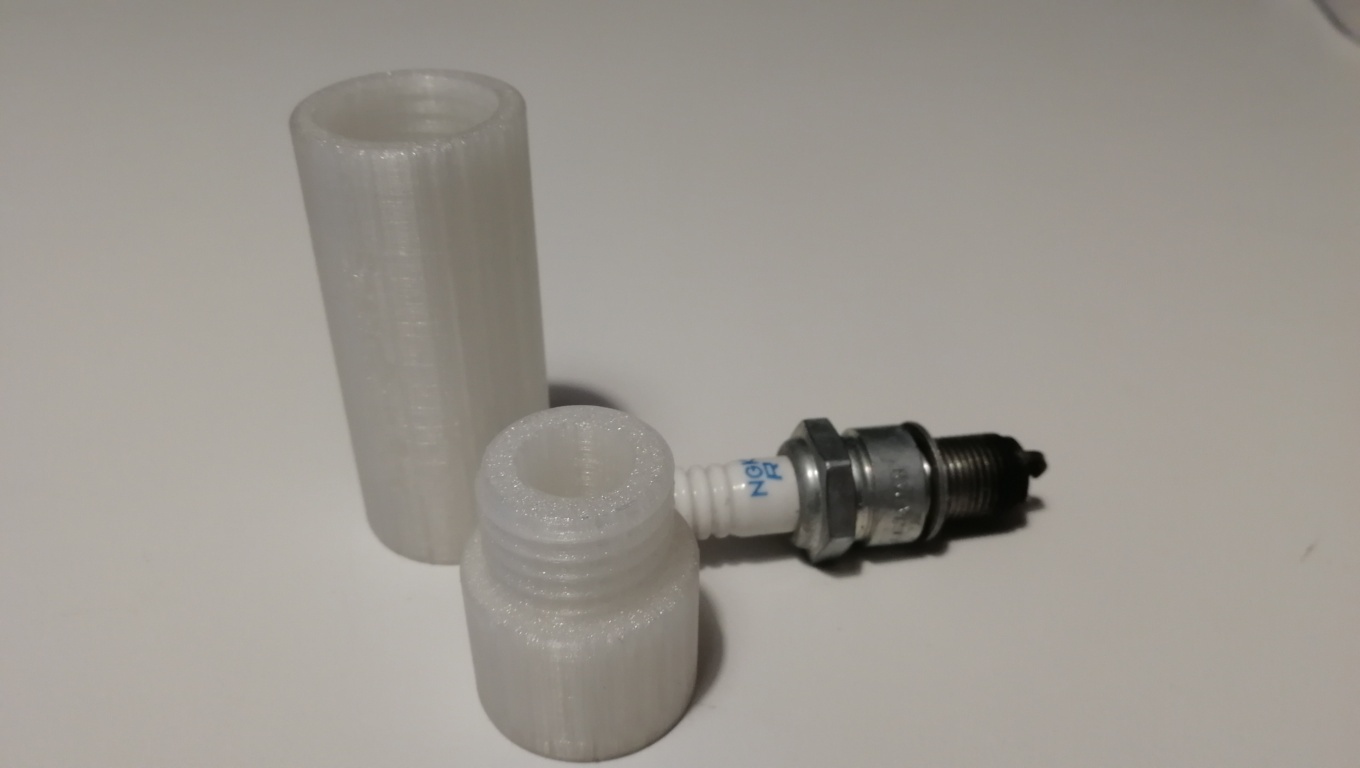STL file SPARK PLUG BOX - PORTA CANDELE Yamaha・3D print design to ...