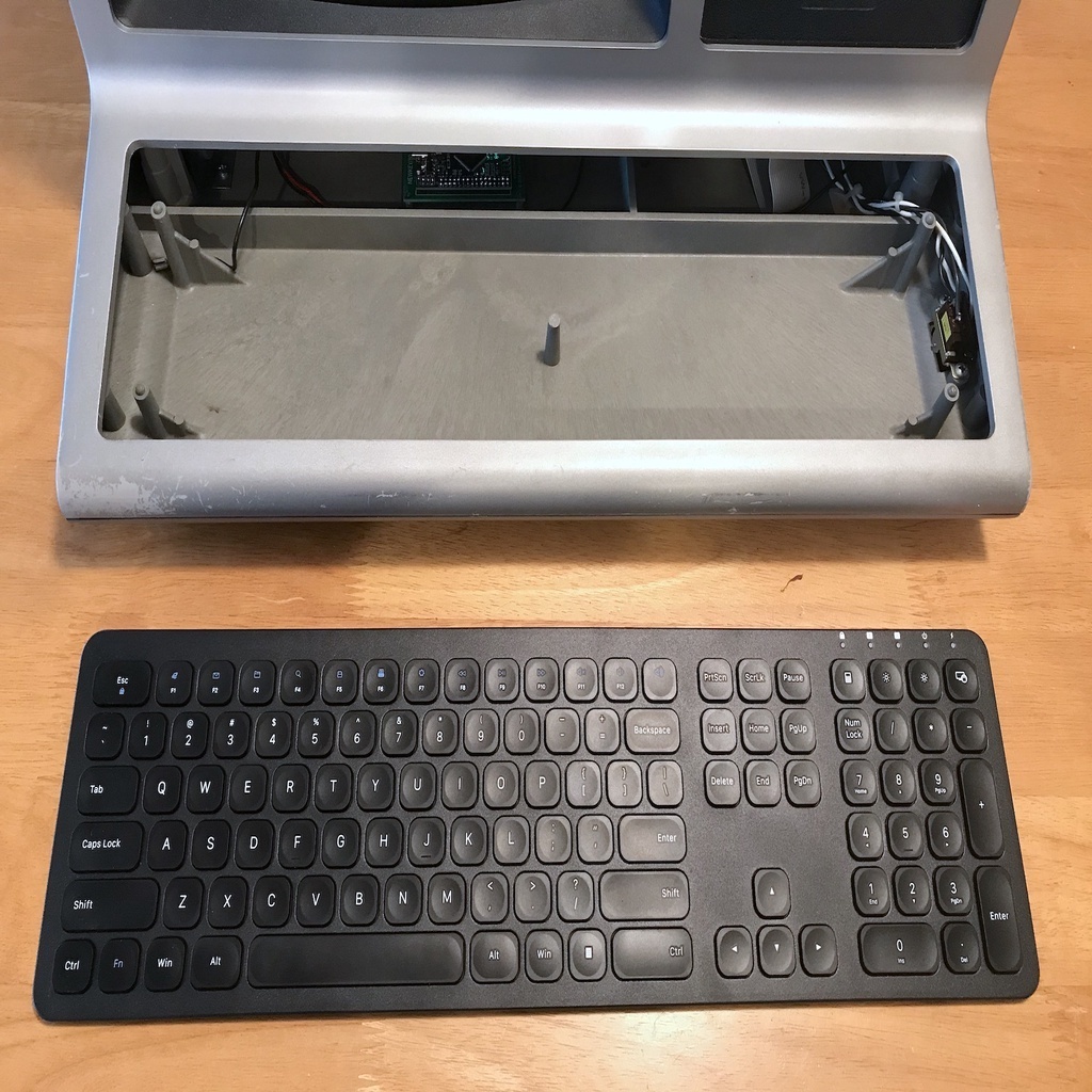 Free 3D file TRS-80 USB Keyboard Support・3D printable object to ...