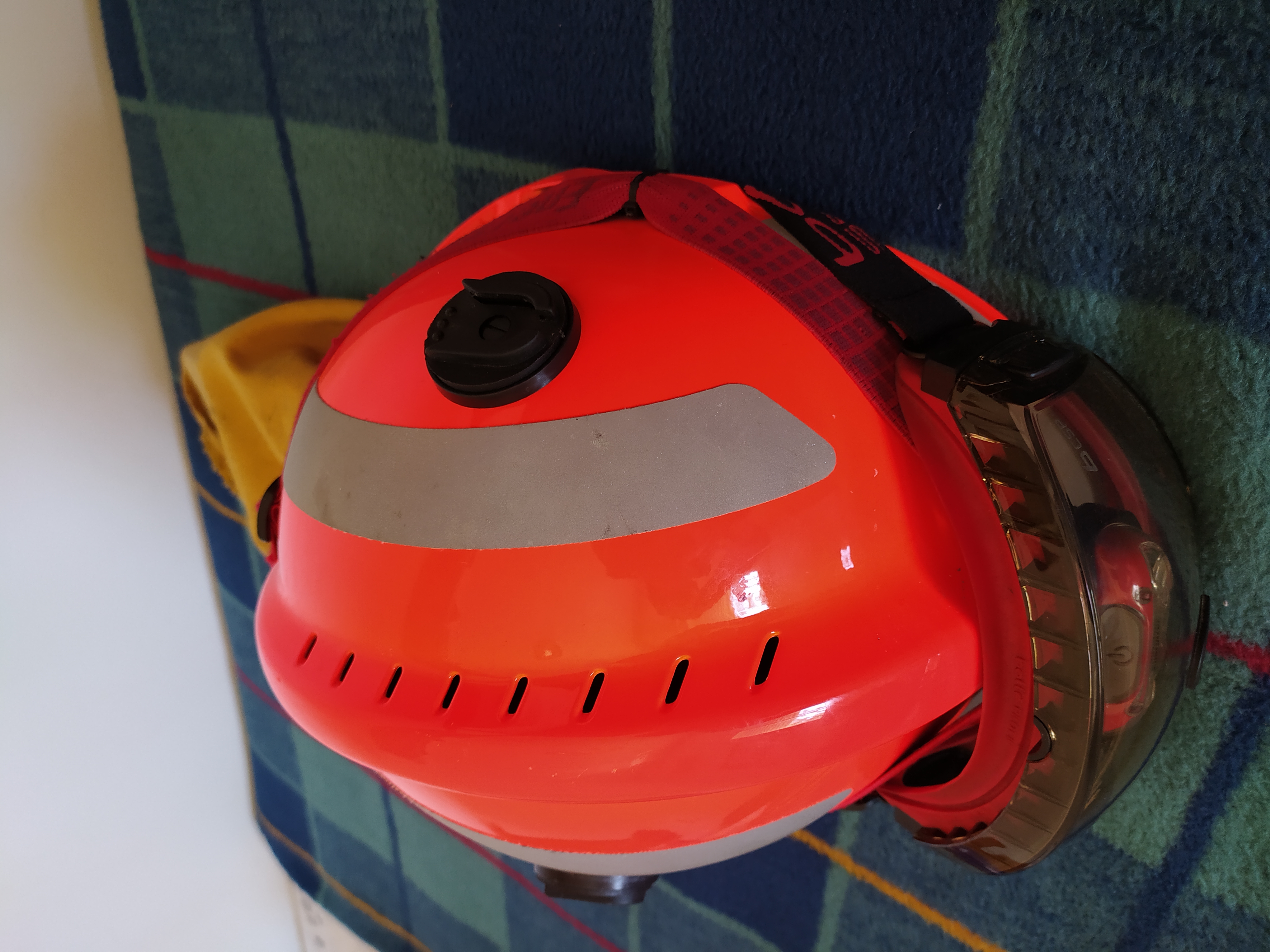 Free STL file Flashlight support for firefighter helmet.・3D printable ...