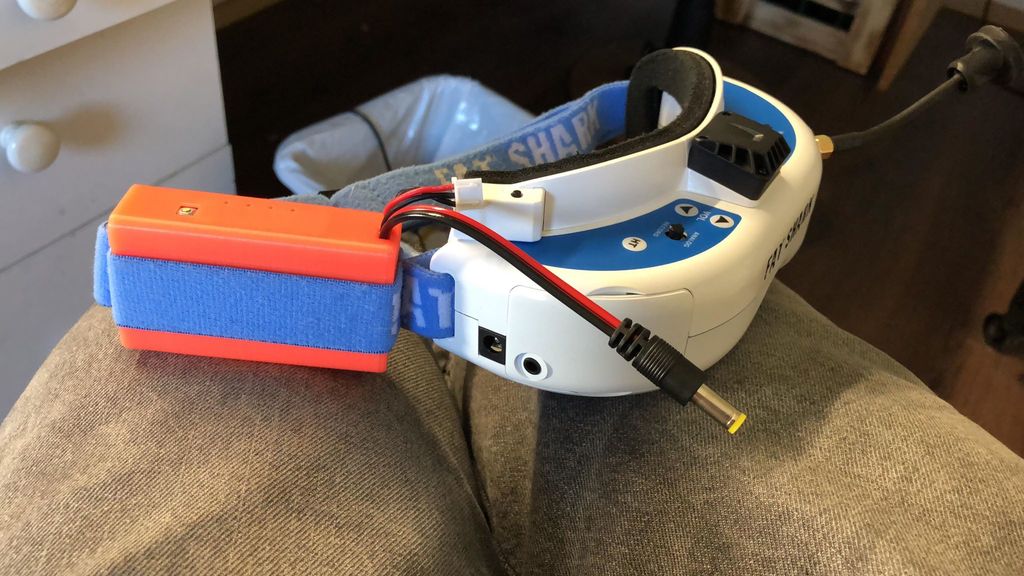 Free 3D file fat shark battery case・3D printer model to download・Cults