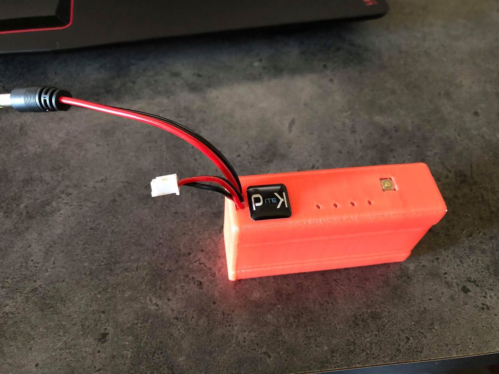 Free 3D file fat shark battery case・3D printer model to download・Cults