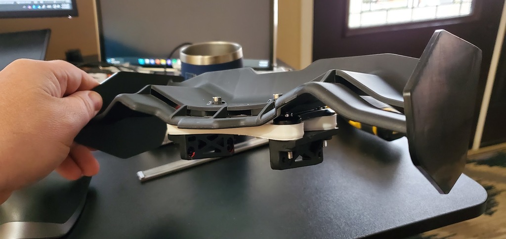 Free 3D file Wing Adapter Losi DBXLE 2.0 to Arrma Kraton 🪶・Design to ...