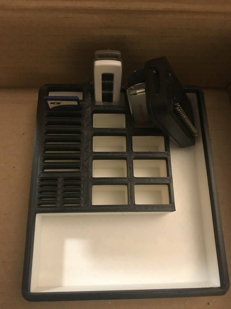 Free 3D file SD MicroSD and USB desk tidy・3D printable model to ...