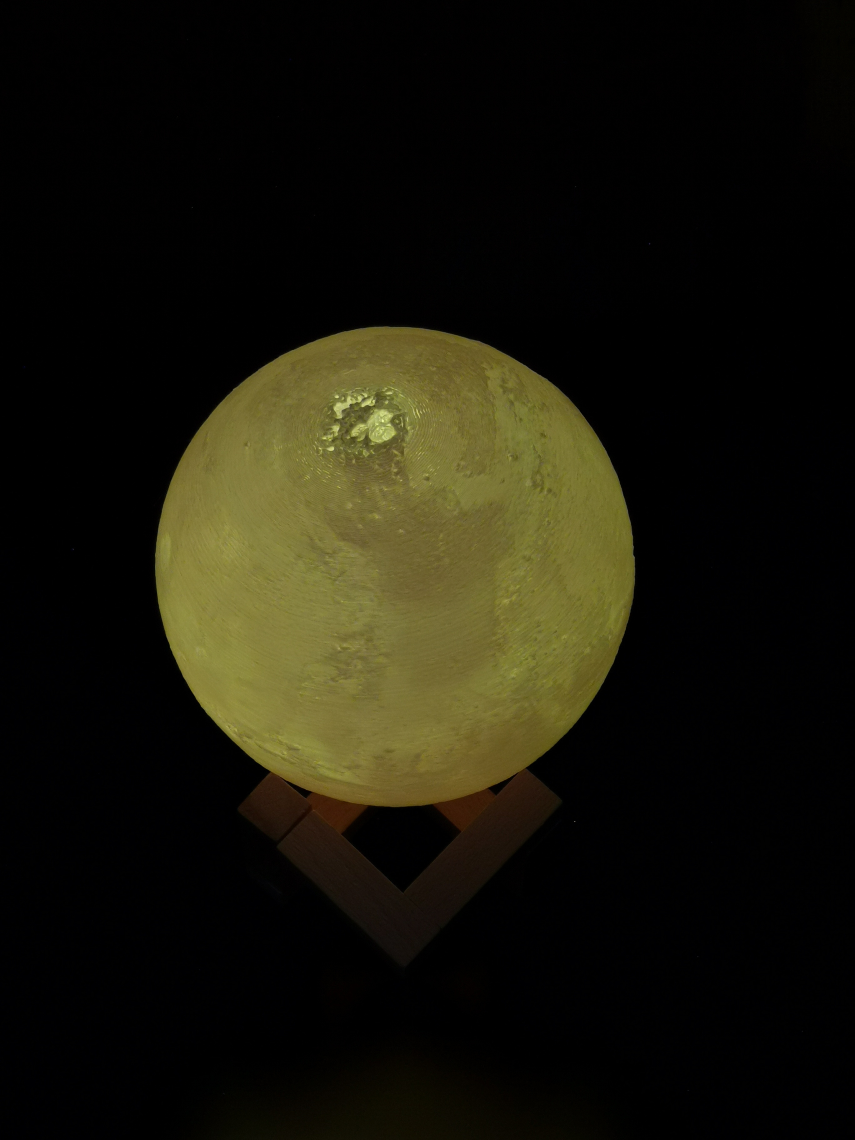 3D file Mars Lamp. Lampara de Marte. 120 mm Diametro・3D print object to ...