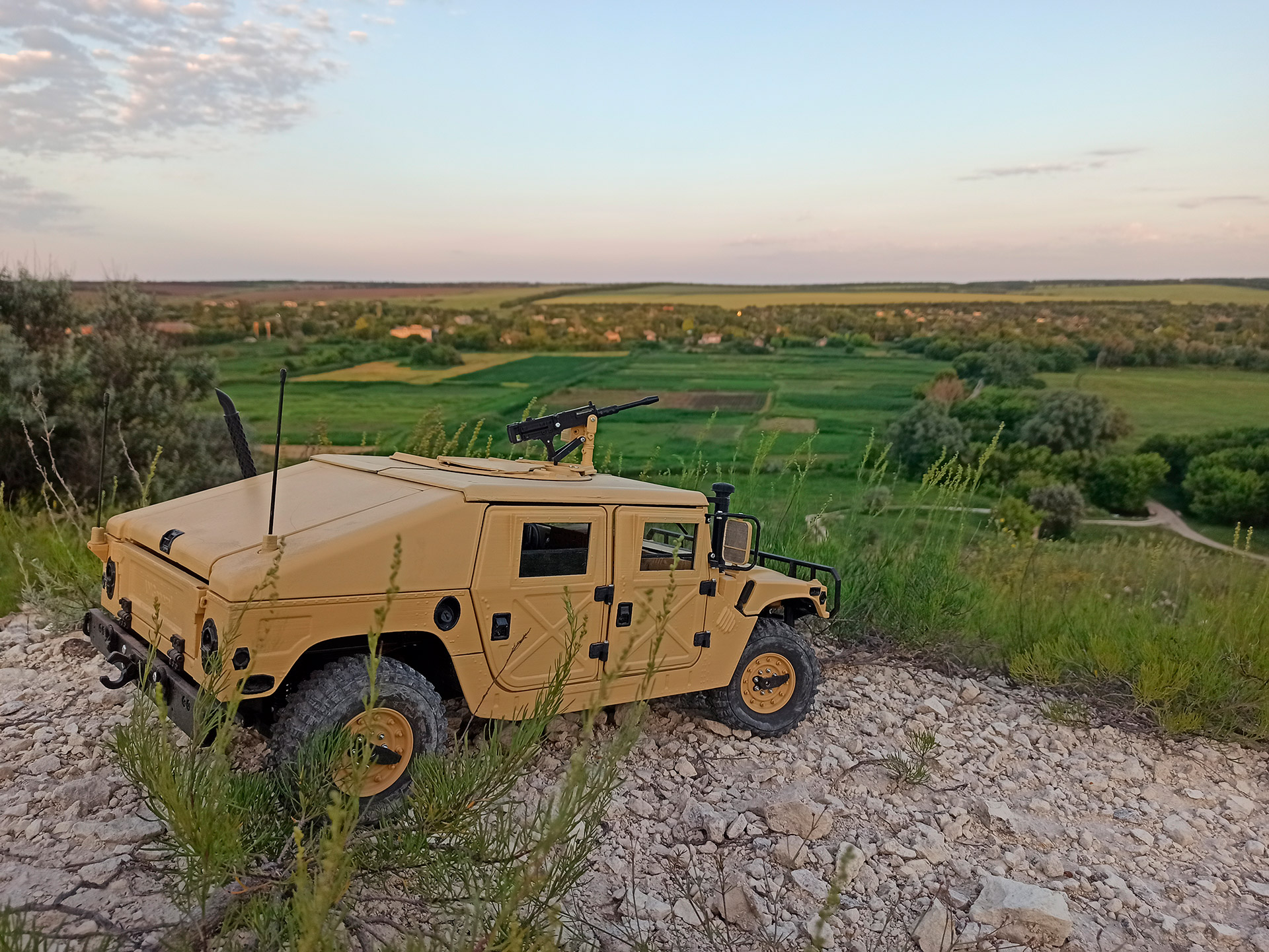 3D file 3D PRINTED RC CAR HMMWV (Humvee Hummer) BODY 2 in 1 set BY ...