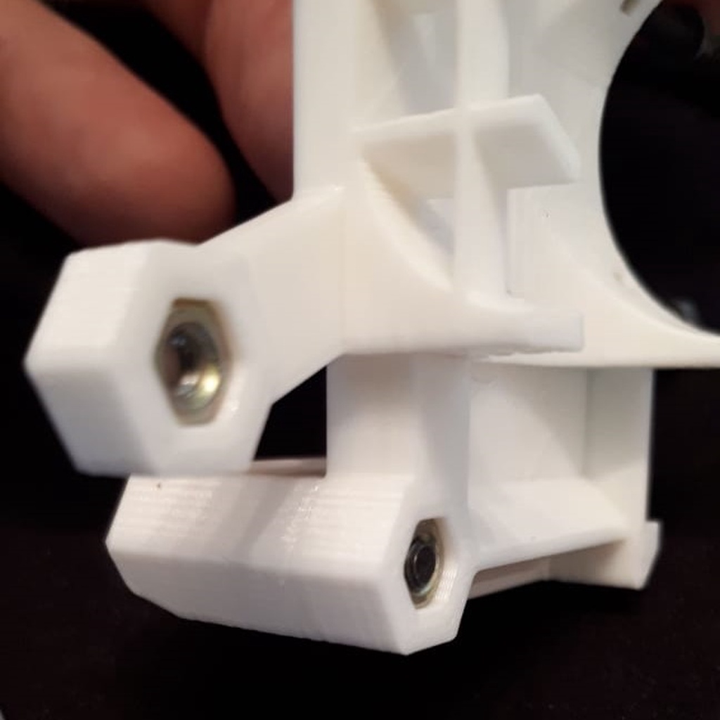 Free 3D file Extruder Body and Cover for Prusa MK2 with extra M3n Nuts ...