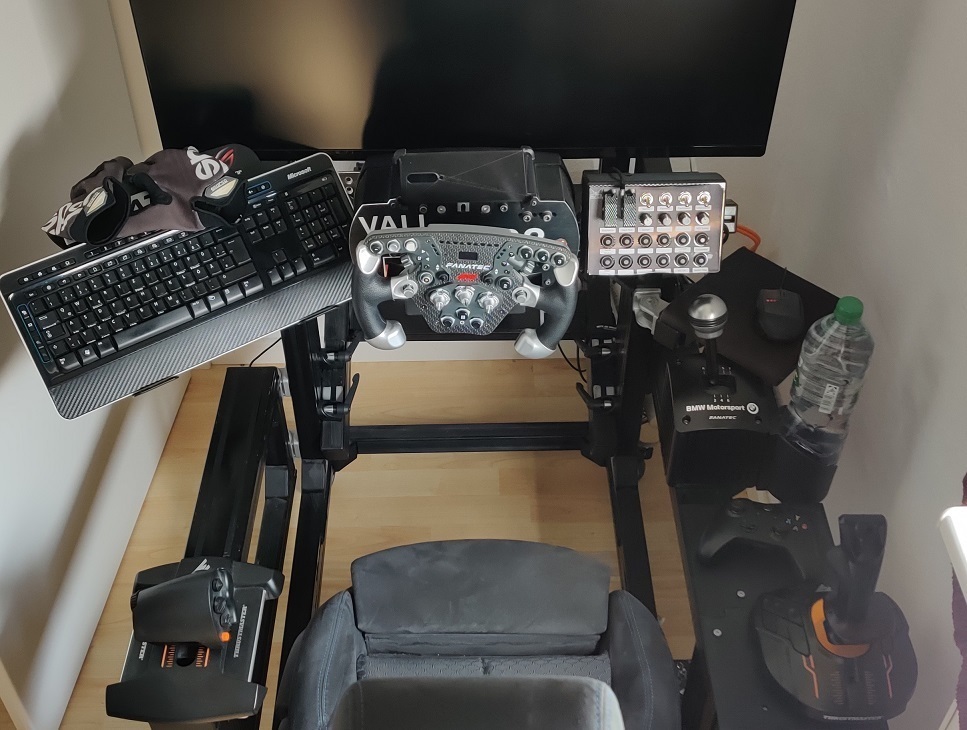 Free 3D file Thrustmaster T16000 Rig Holder // Mini Table for Sim Rig ...