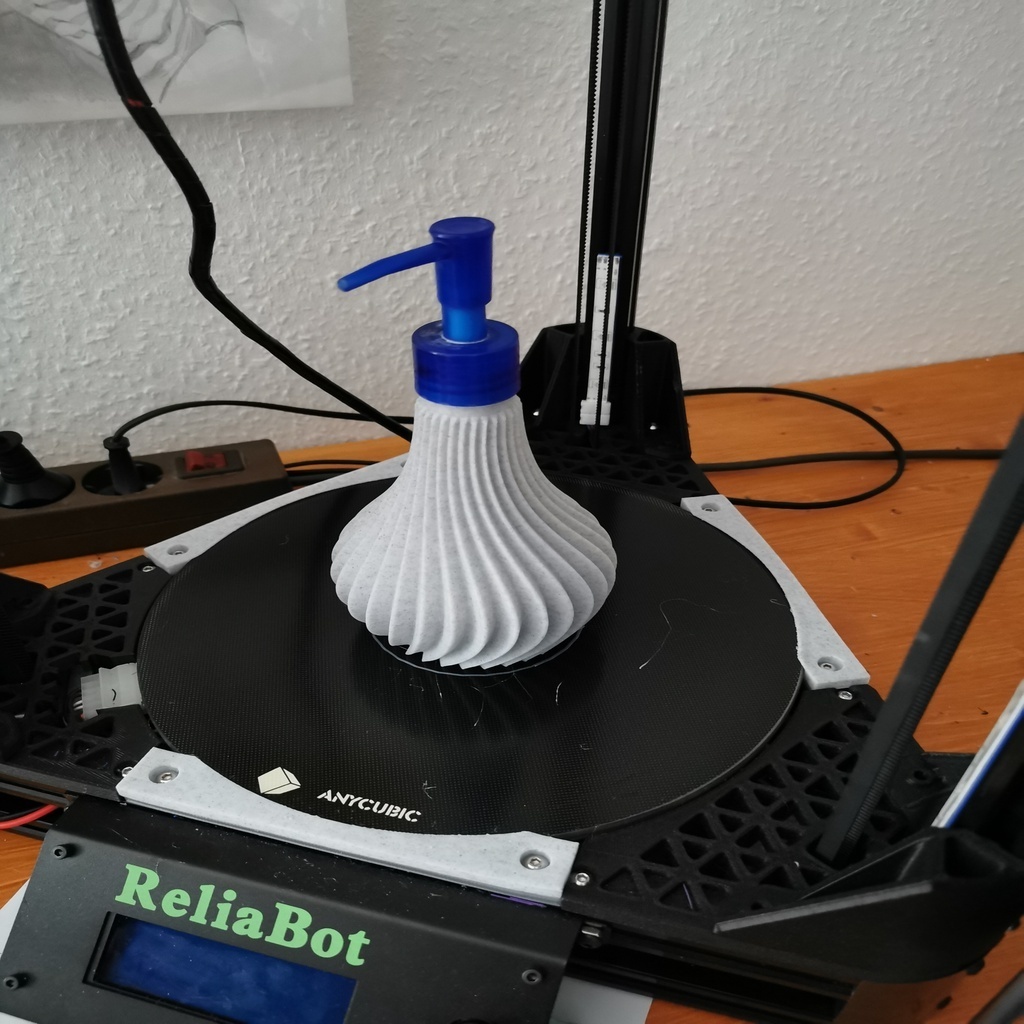 Free 3D file Soap Dispenser Hollow・3D printer design to download・Cults