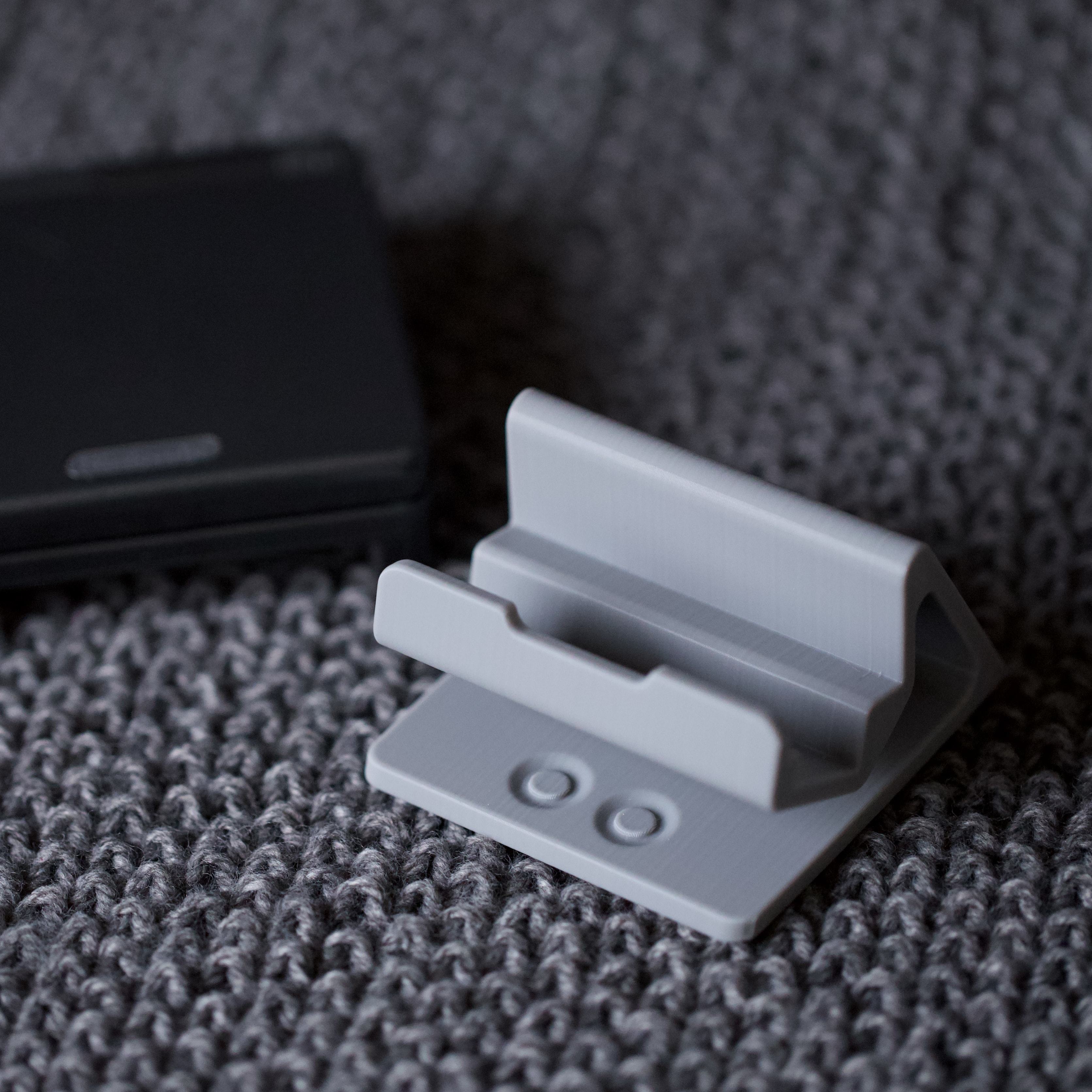 STL file Nintendo Game Boy Advance SP (GBA SP) Display Stand・3D ...