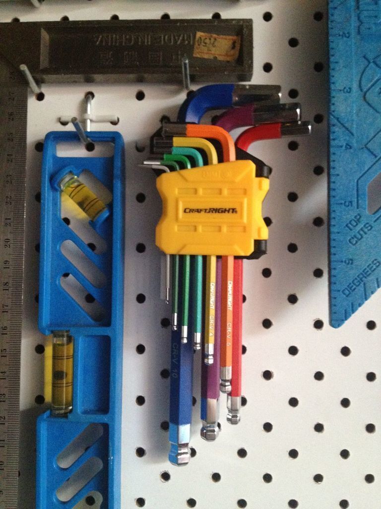 Free STL file Peggle - pegboard tool brace・3D print model to download・Cults