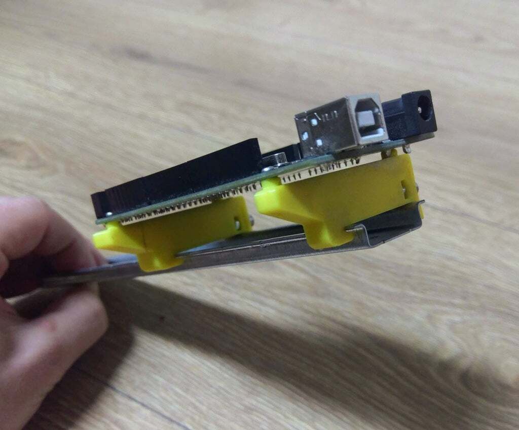 Archivo STL Arduino MEGA montaje en carril DIN・Plan de impresora 3D ...