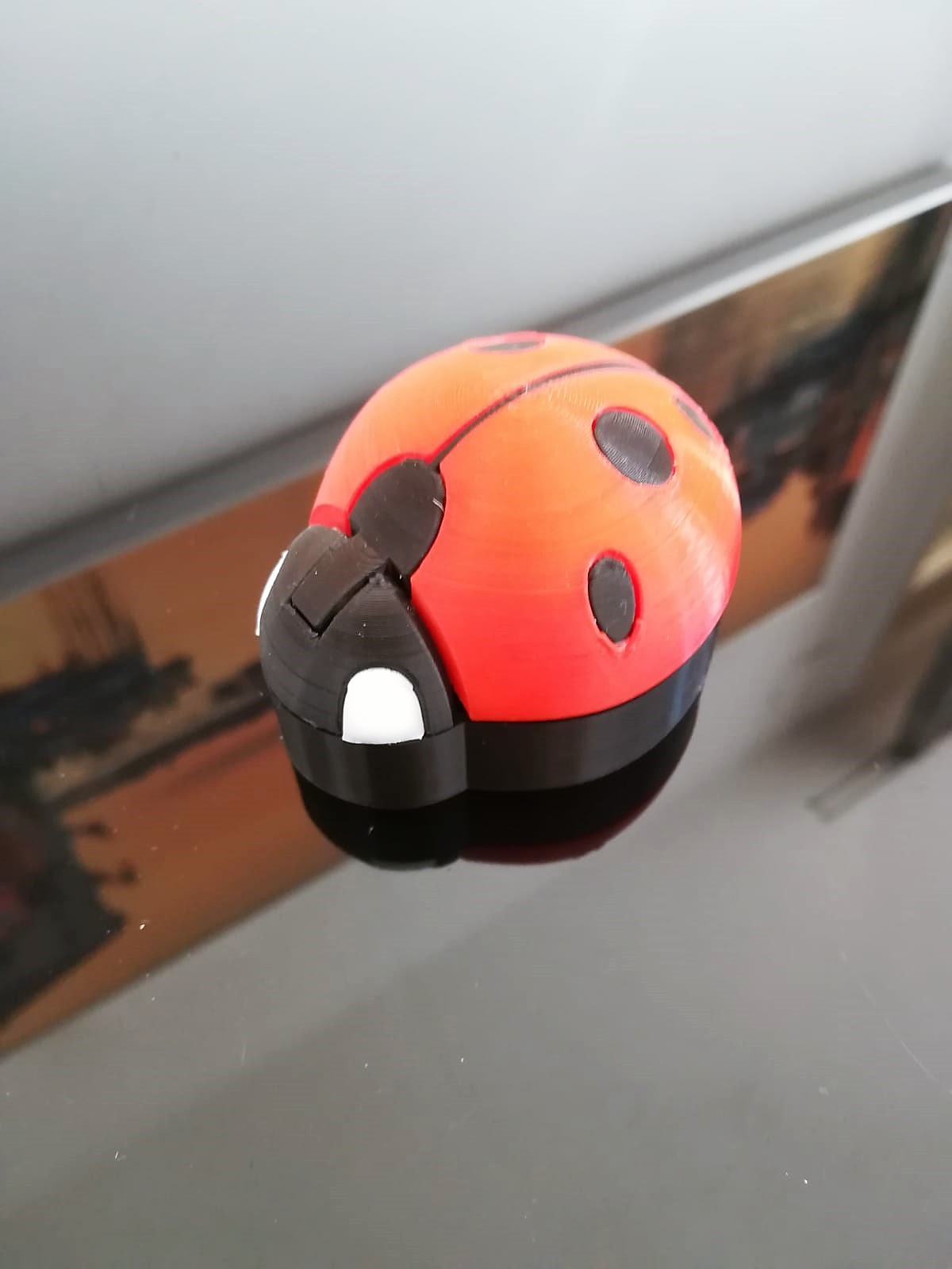 STL file Ladybug Box 🐞・Design to download and 3D print・Cults