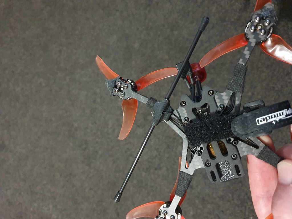 Free 3D file TBS antenna holder for crux35・Design to download and 3D ...