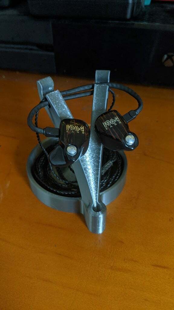 Free STL file IEM Desk Stand・3D print model to download・Cults