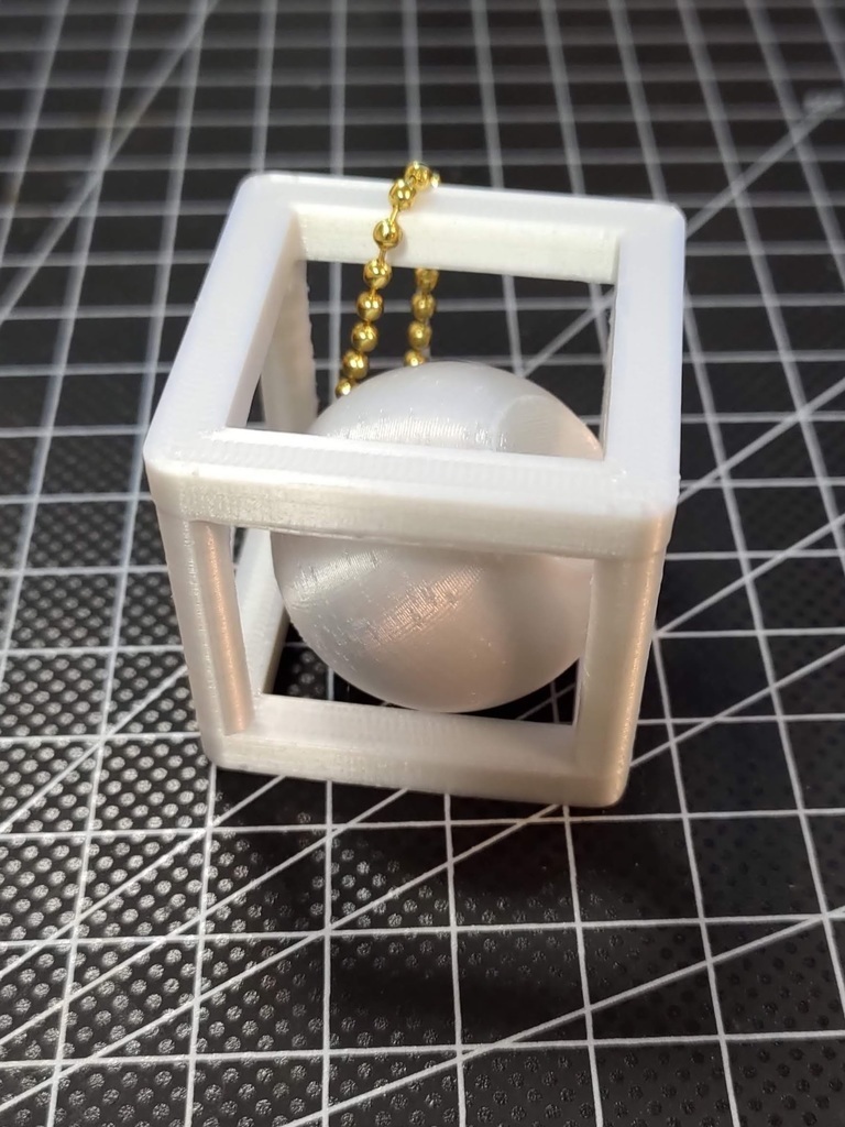 Free 3D file Sphere_in_box_2 🎨・3D printable model to download・Cults