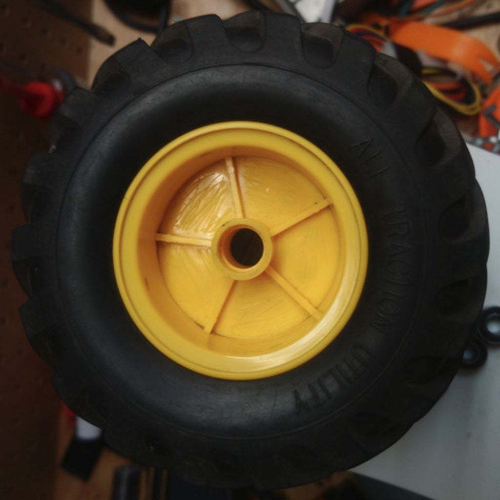 Free STL file Tamiya monster truck front wheel (9335036) support 👹・3D ...