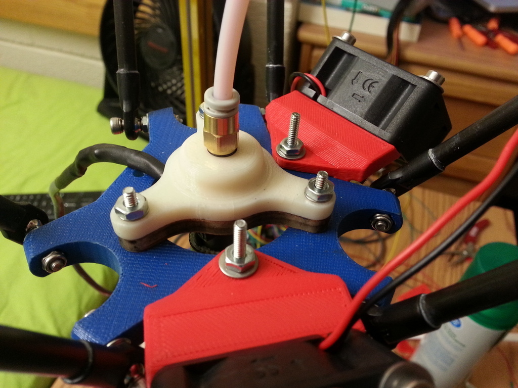 Free 3D file Legacy Kossel Groove Mount Hotend Bowden Adapter 1.75mm ...