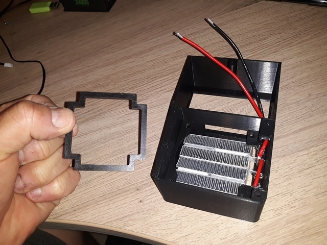 Free 3D file Anycubic Mono X - X6K SLA Printer Heater 🖨️・3D printable ...