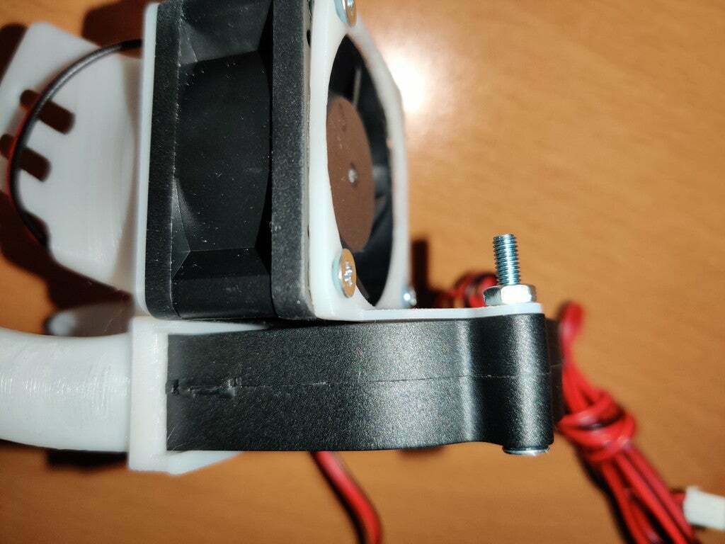Free STL file 5015 fan bracket for 40mm fans for the Mini-Me hotend ...