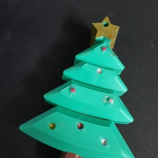 Download free STL file Christmas Tree Spinning Keychain and Ornament ...