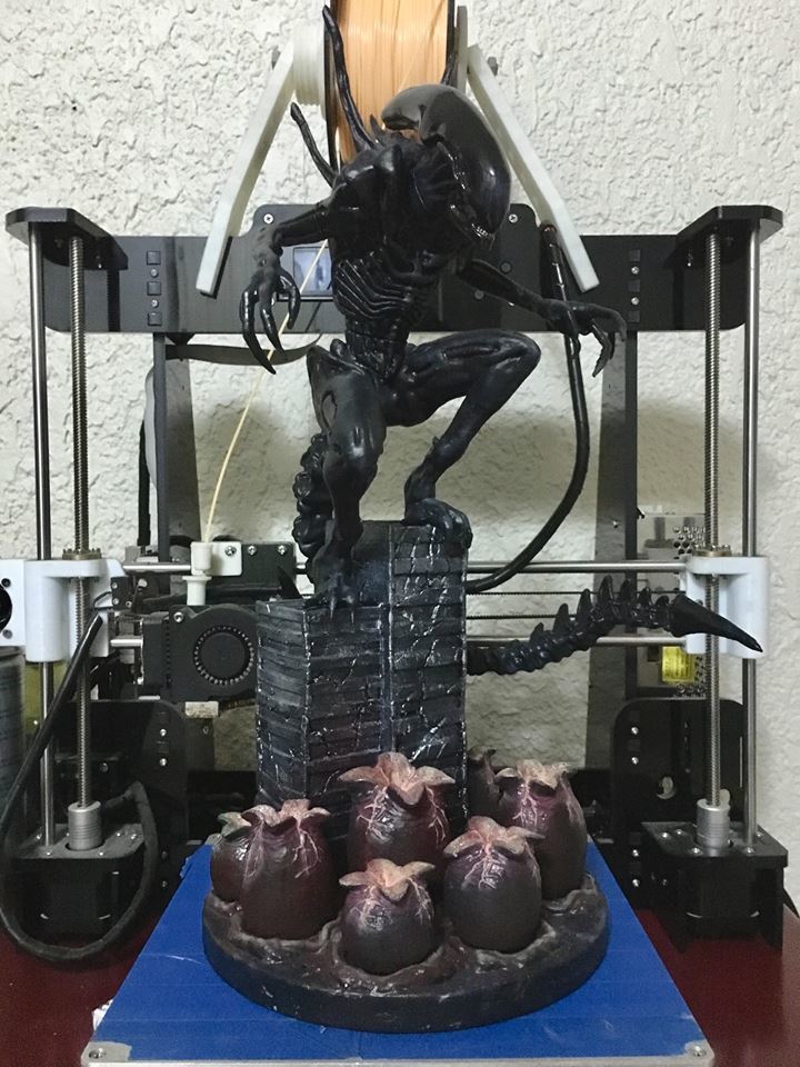 Download STL file Alien Xenomorph 3D Print Model 3D print model ...