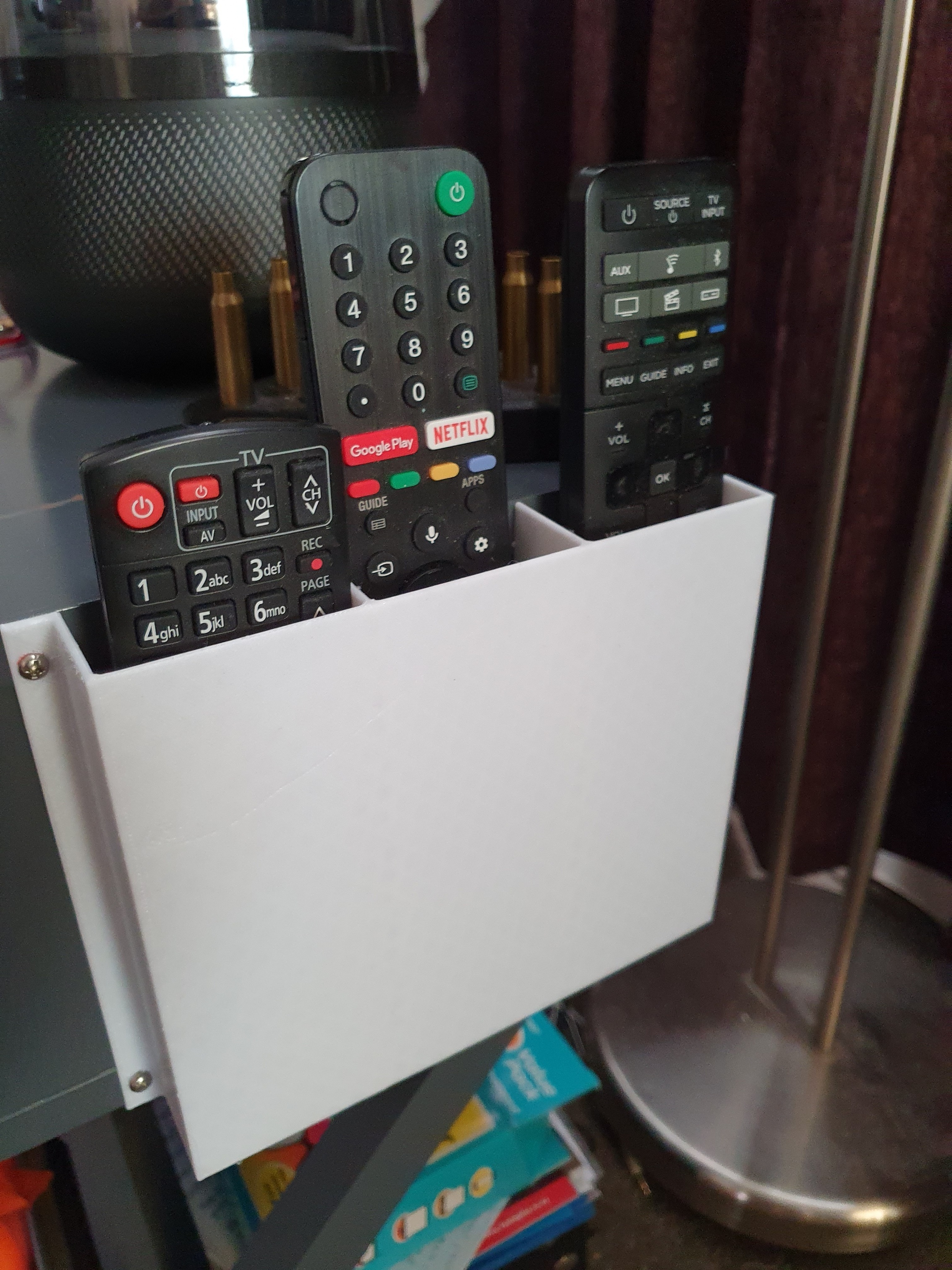 Free STL file TV Remote holder・Object to download and to 3D print・Cults