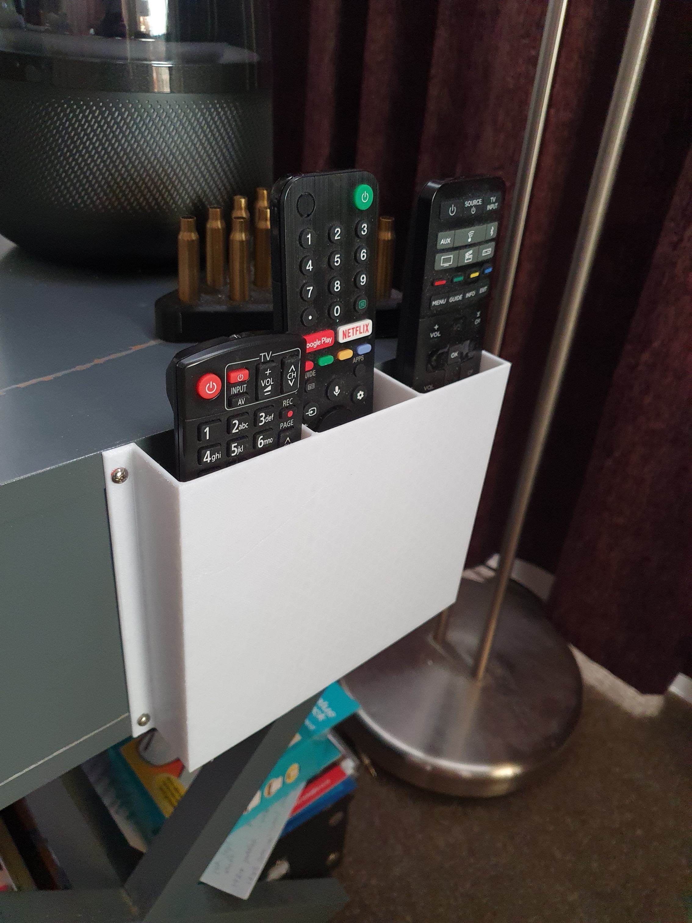 Free STL file TV Remote holder・Object to download and to 3D print・Cults