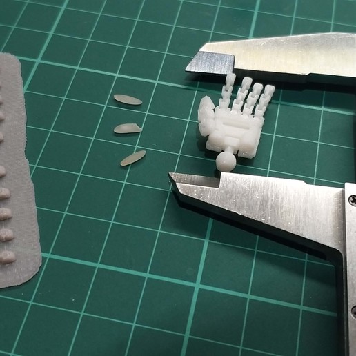 Download STL file FDM printeable Articulated hand for Gunpla and Mecha ...