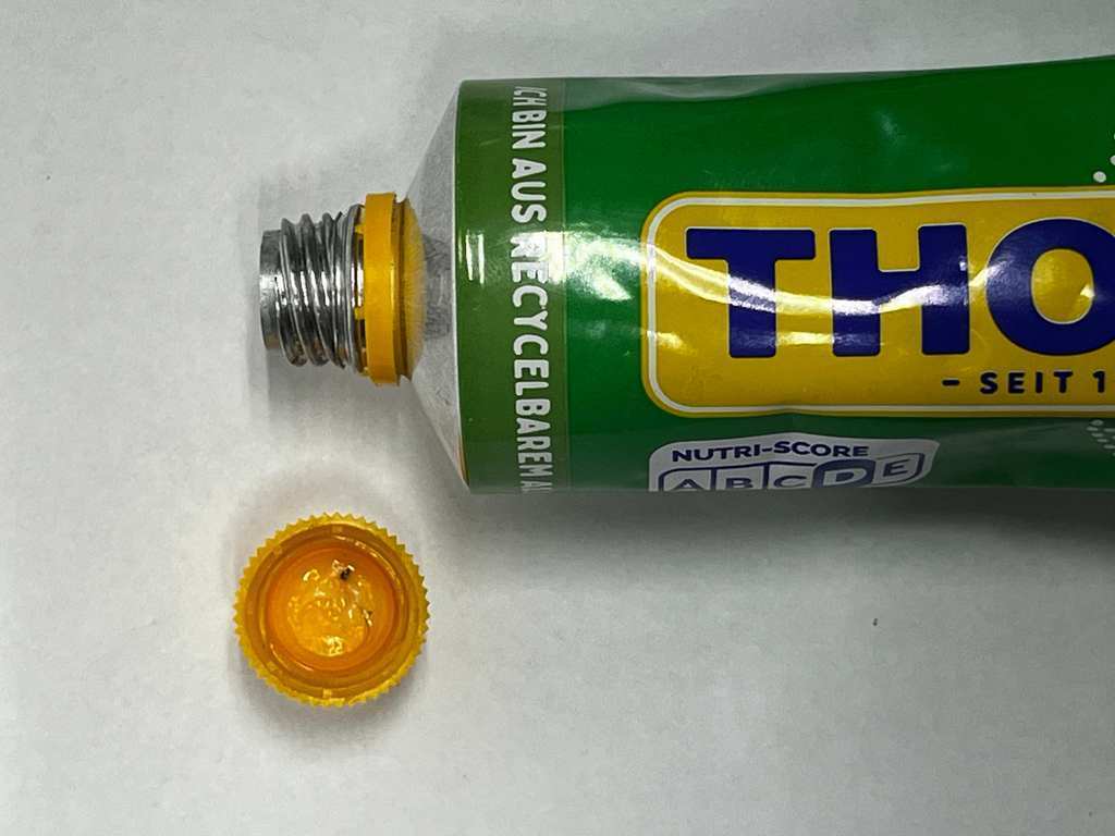 Archivo 3D gratis Tapón para tubos grandes THOMY y otros tubos de 15 mm ...