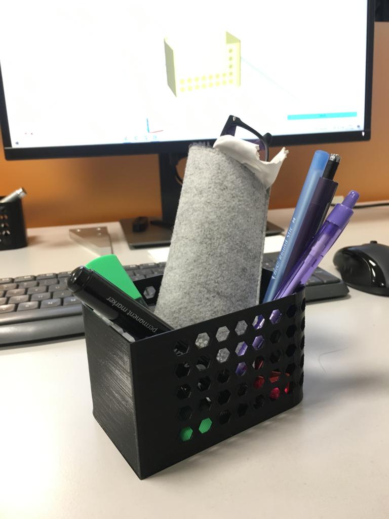 STL file Simple Box・3D print object to download・Cults