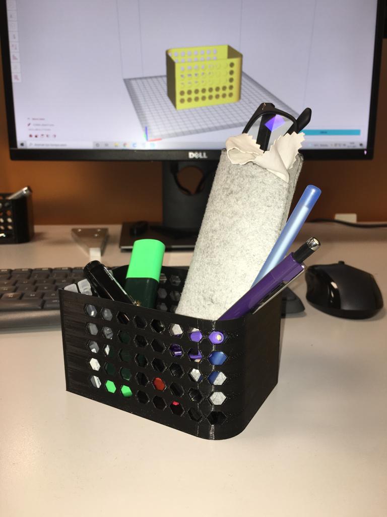 STL file Simple Box・3D print object to download・Cults