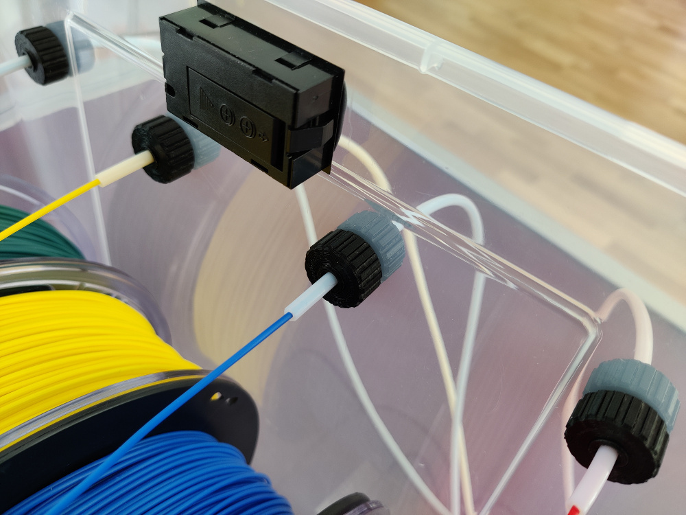 Free STL file Airtight filament feeder・3D printable design to download ...
