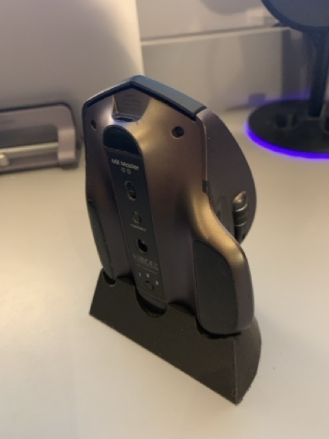 3D-Datei MX Master Mouse Stand 🐁 kostenlos・Design für 3D-Drucker zum ...
