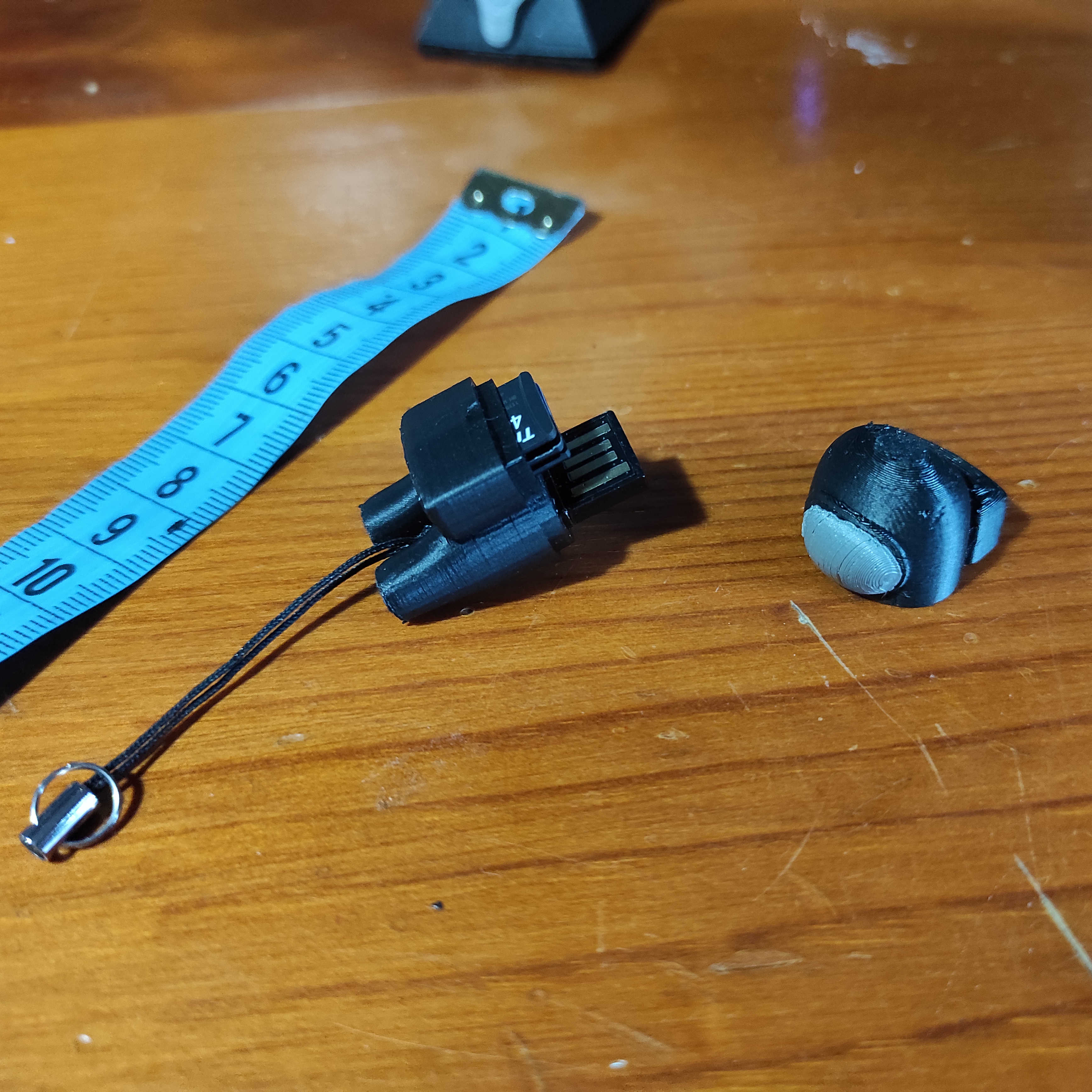 3D file AMONG US- USB ADAPTER FOR MICRO SD・3D print design to download ...