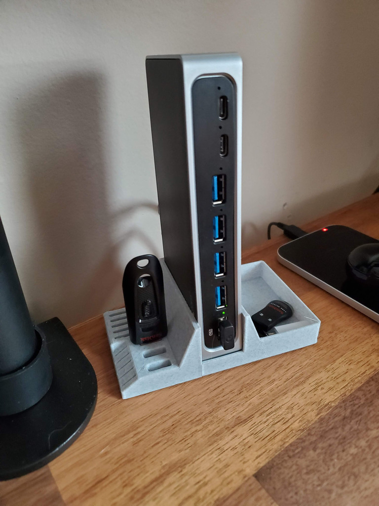 Free 3D file Startech USB Hub Desk Organizer 💾・Model to download and 3D ...