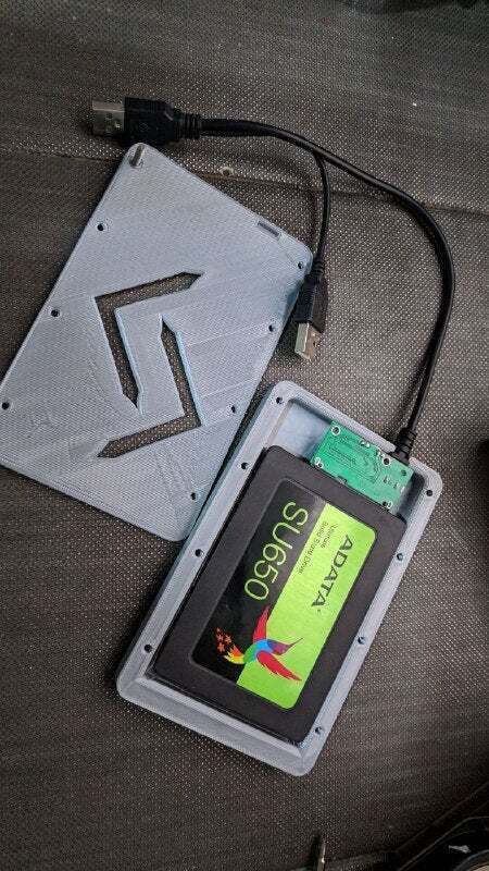 Archivo STL gratis CASE SSD/HDD 🔧・Objeto para impresora 3D para ...