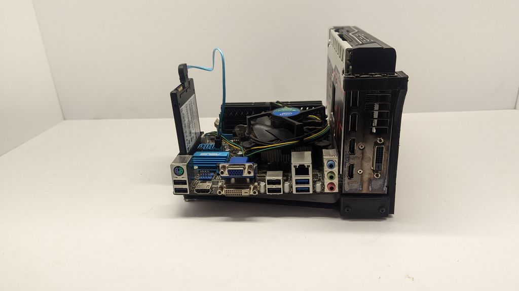 Free 3D file ITX Open Frame Quick Print Stand - Open Case 🖼️・Design to ...