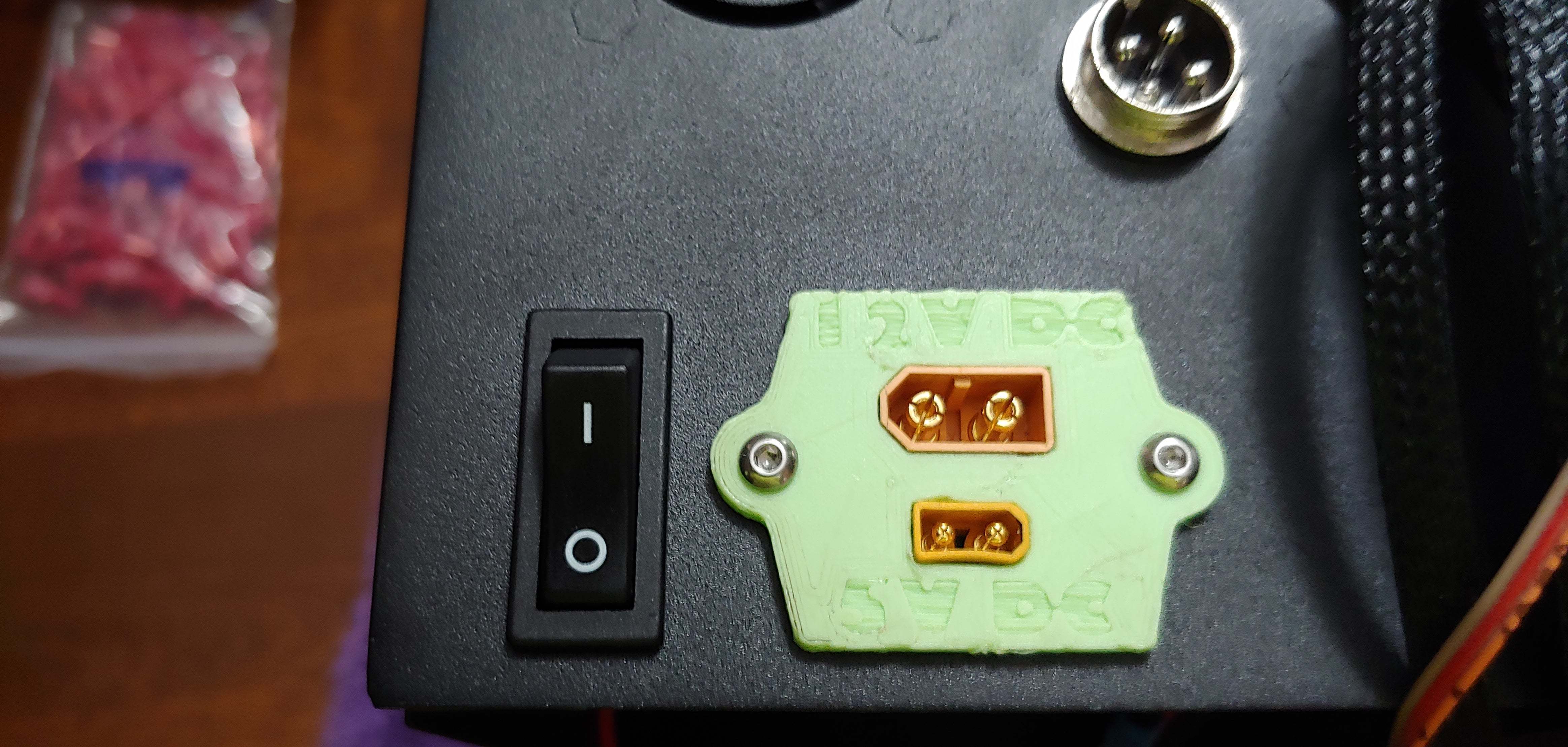 Free STL file IEC Power Port to SIngle Or Dual XT Connector Adapter!・3D ...