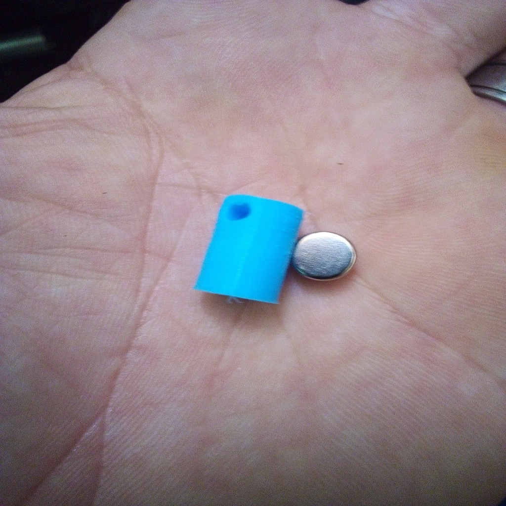 Free STL file magnet holder・Template to download and 3D print・Cults