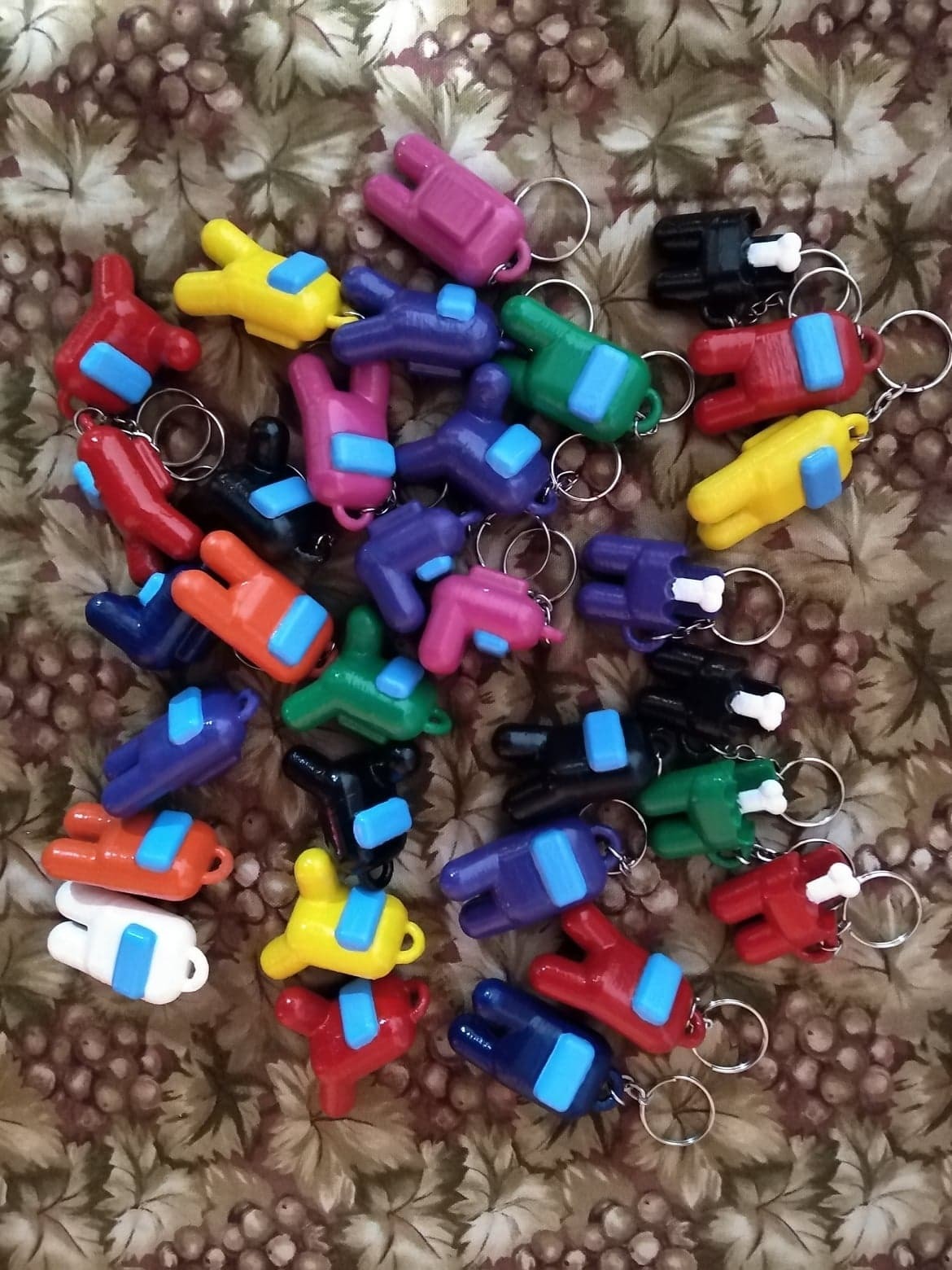 STL file Among Us KeyChain Combo!・3D printer model to download・Cults