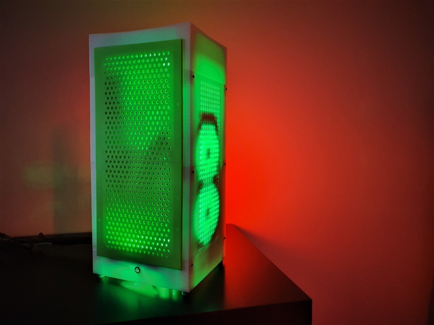 Free STL file Hightower: Mini-ITX PC Chassis 📱・3D printer model to ...