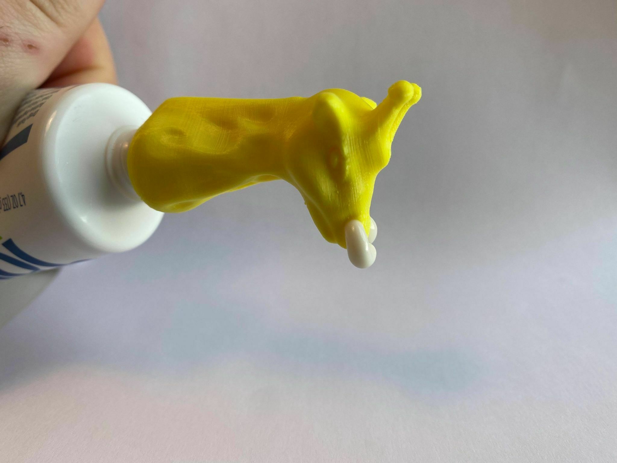 STL file Giraffe Toothpaste Cap・3D printable design to download・Cults